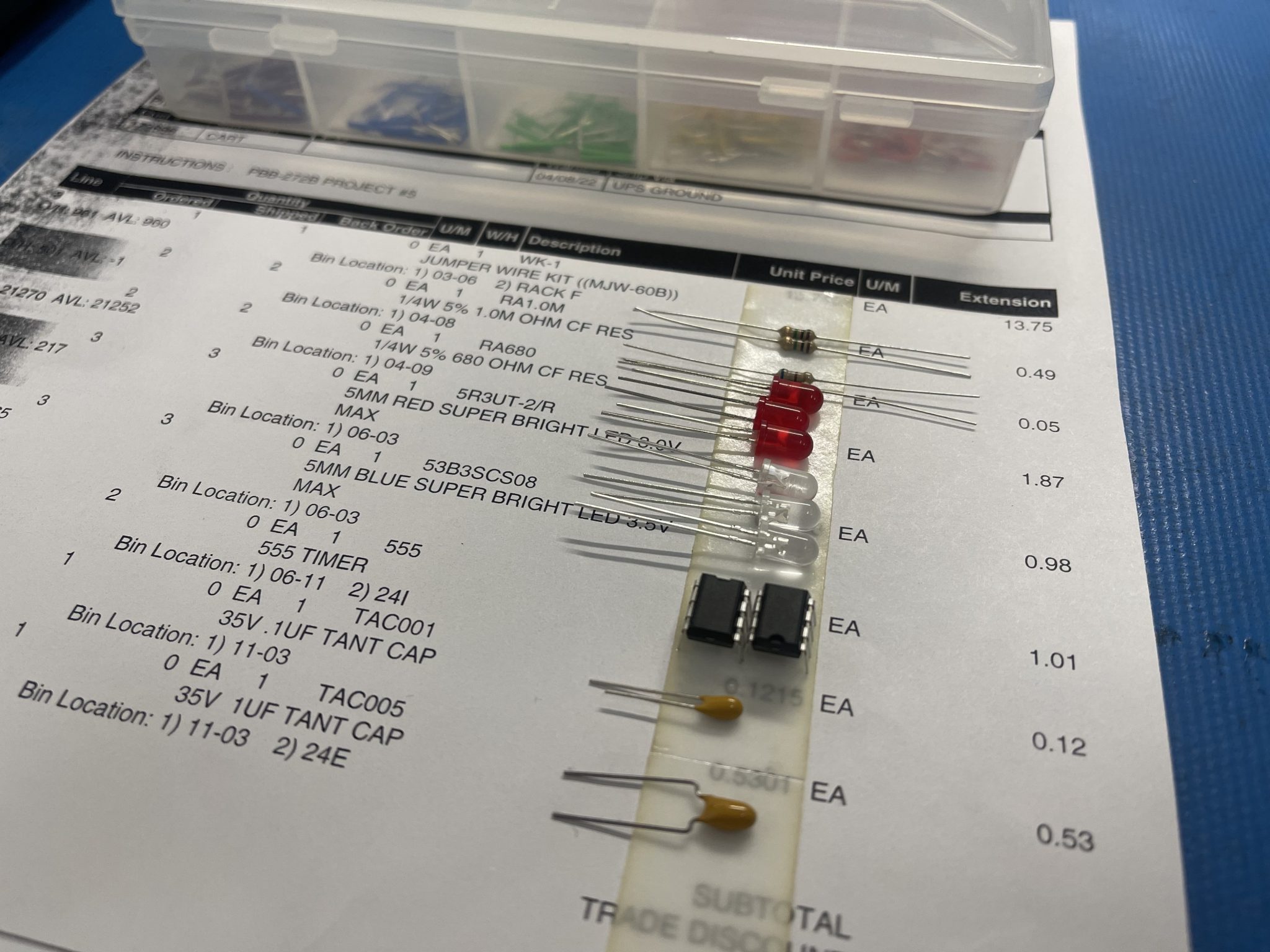 Build Police LED Flashing Circuit on Power Breadboard PBB-272B | Simply ...